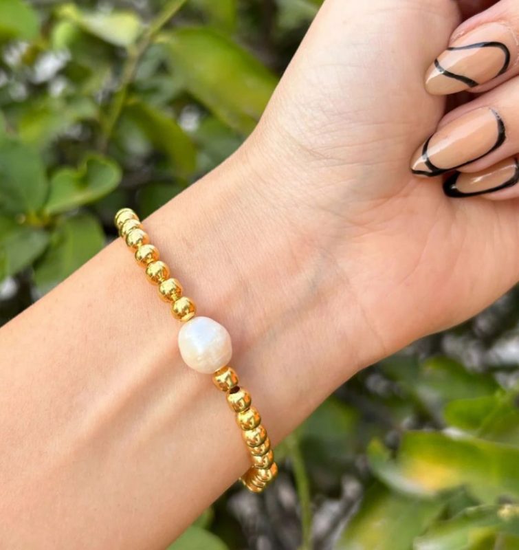 PULSERA AJUSTABLE PERLA O CHAPA OJO TURCO Y PERLA DE RIO – Frida Joyería