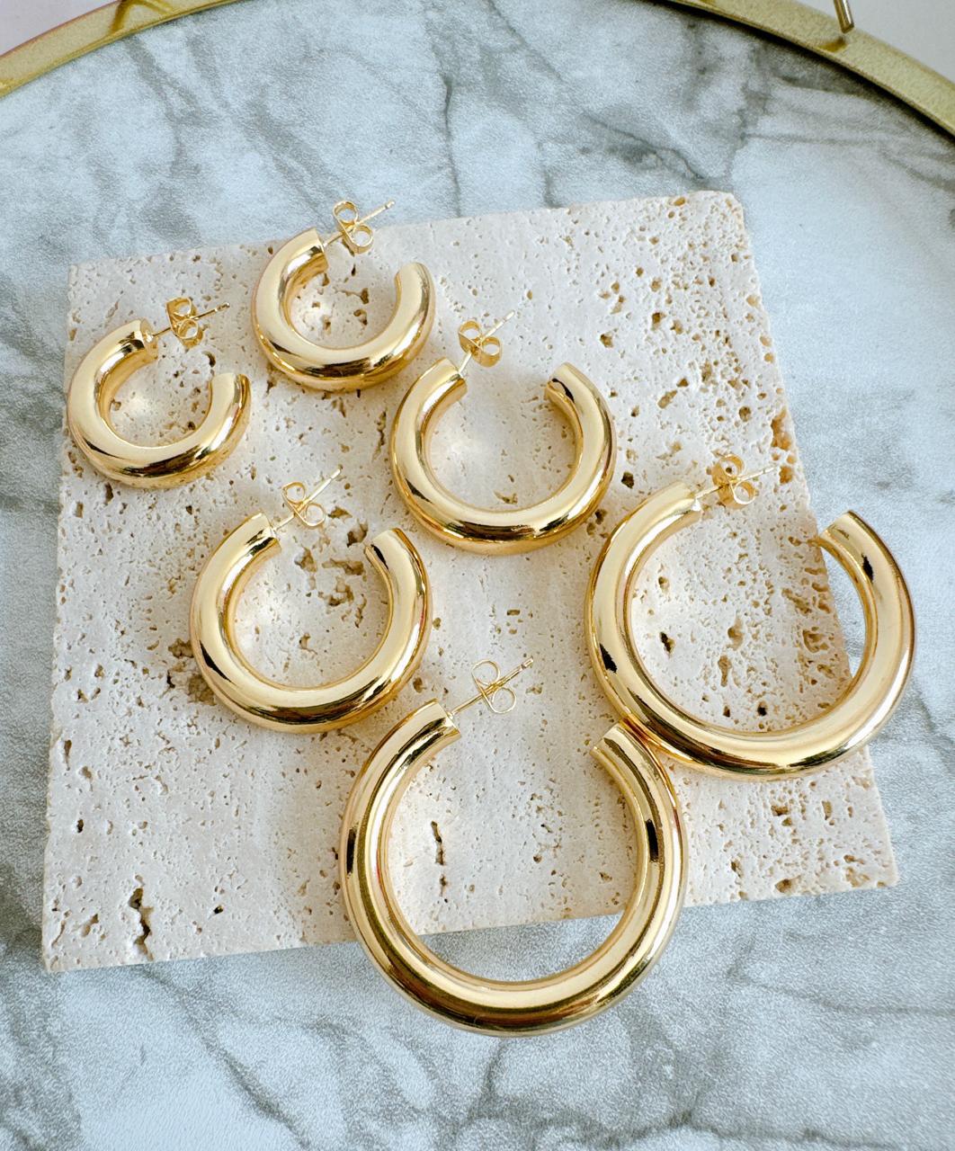 ARETE HOOP DORADO – Frida Joyería