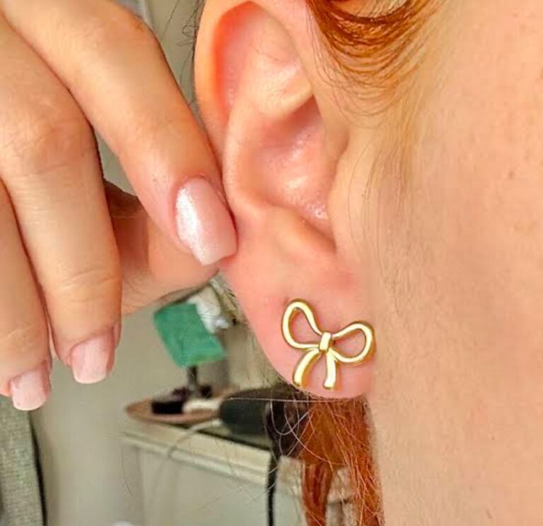 MINI ARETE MOÑO CHICO – Frida Joyería